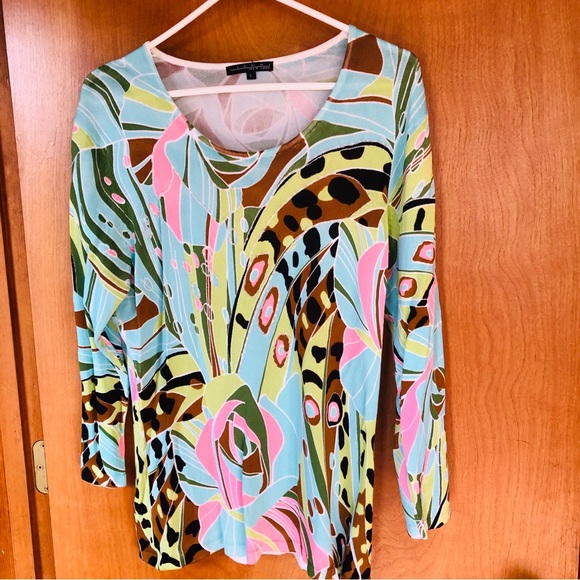 Pierri New York | Tops | Abstract Design Nylon Sweater | Poshmark
